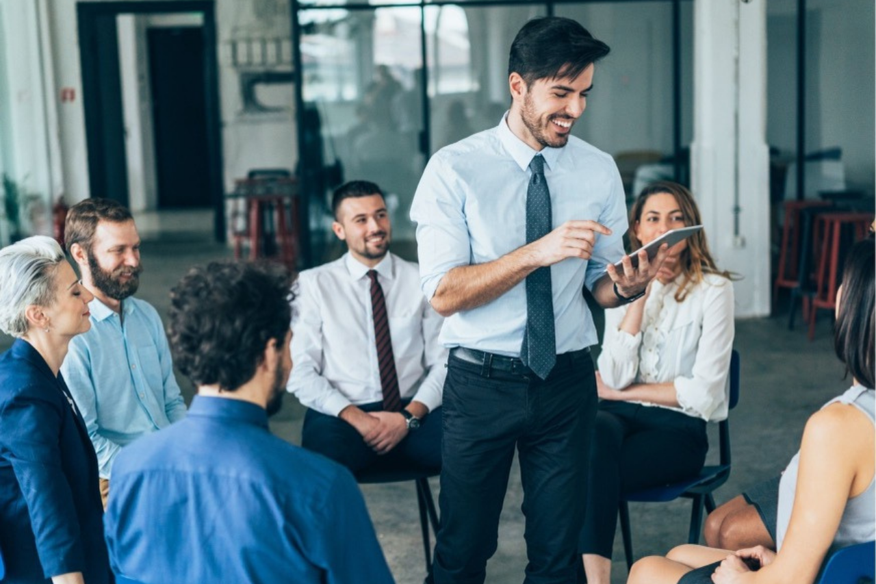 Quelles sont les différences entre formation sur-mesure, inter et intra ...